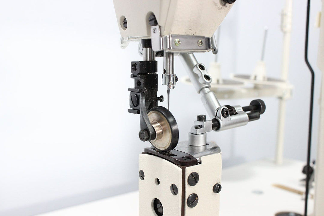 Techsew 810 PRO Post Bed Roller Foot Industrial Sewing Machine with Sp ...